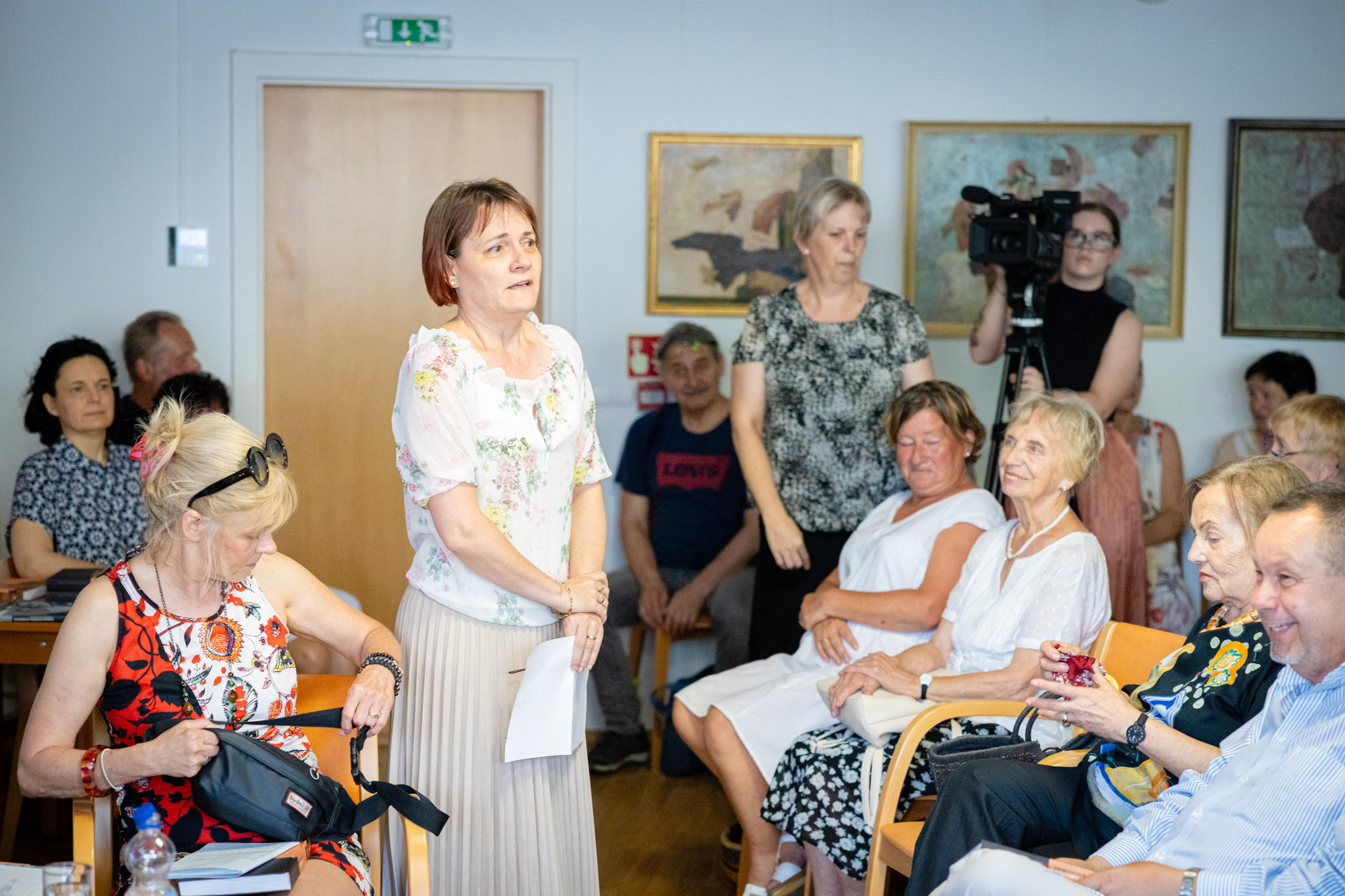 Bemutatták a Csillogás és katasztófa. Lapok a szombathelyi zsidóság ...